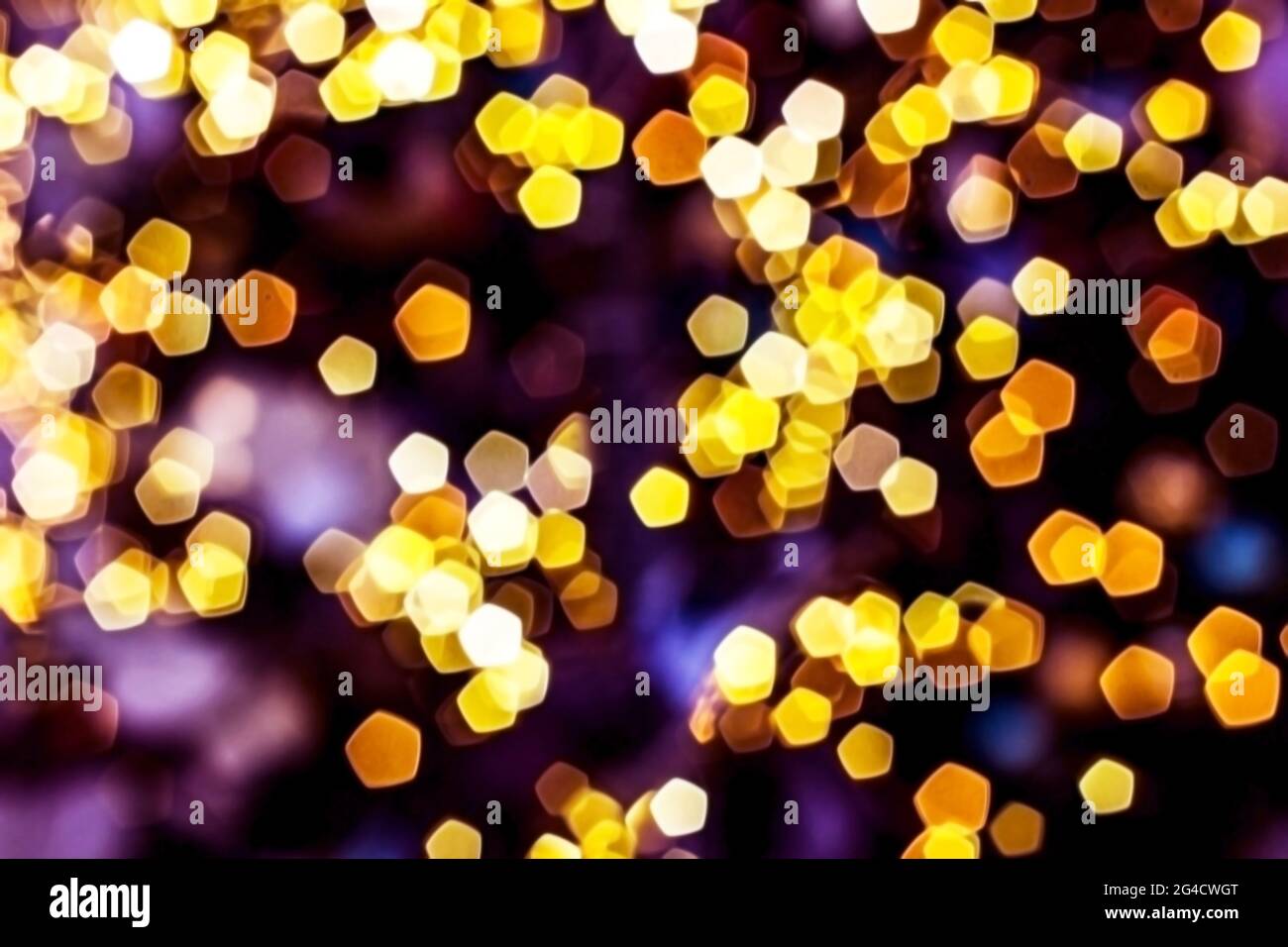 Golden yellow night lights hi-res stock photography and images - Alamy