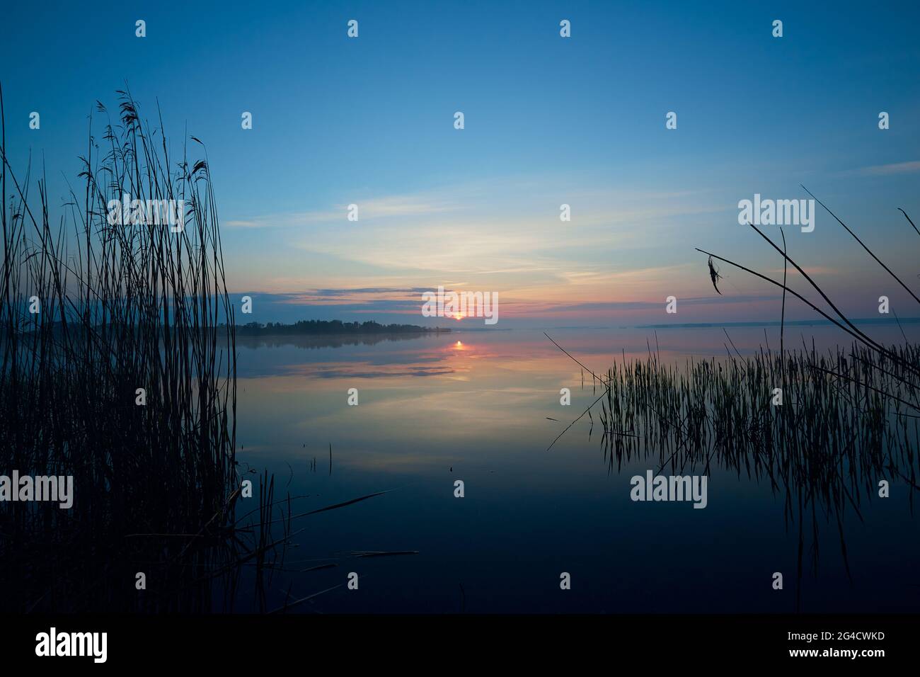 Morning by the lake. Beautiful lovely spring sunrise Stock Photo - Alamy