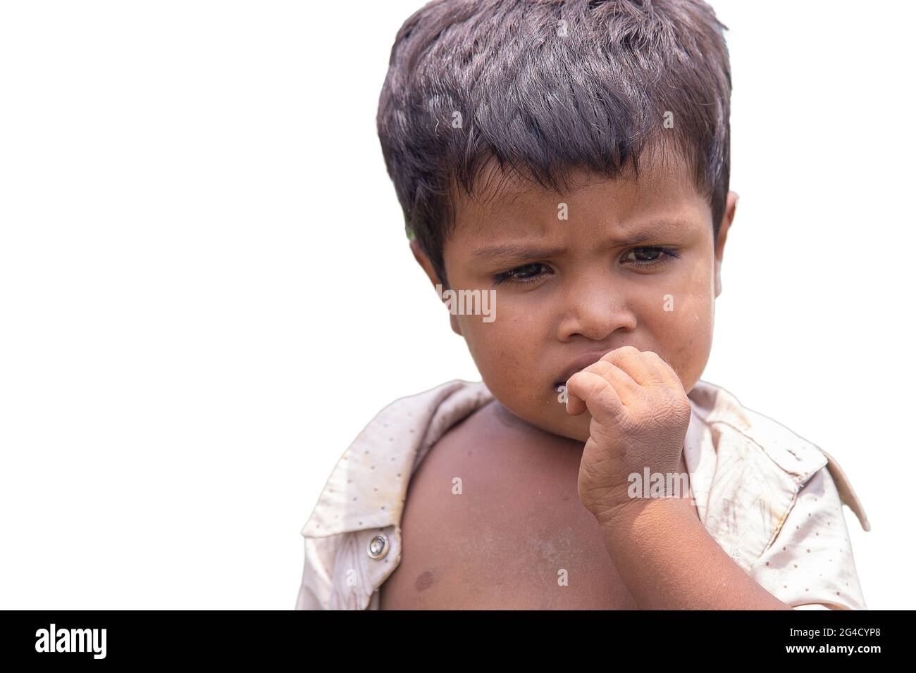 Poor Indian child in outdoor background Stock Photo - Alamy