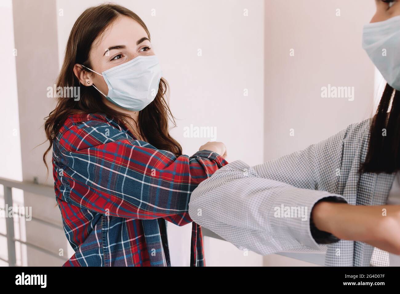 Say hello social distance hi-res stock photography and images - Alamy