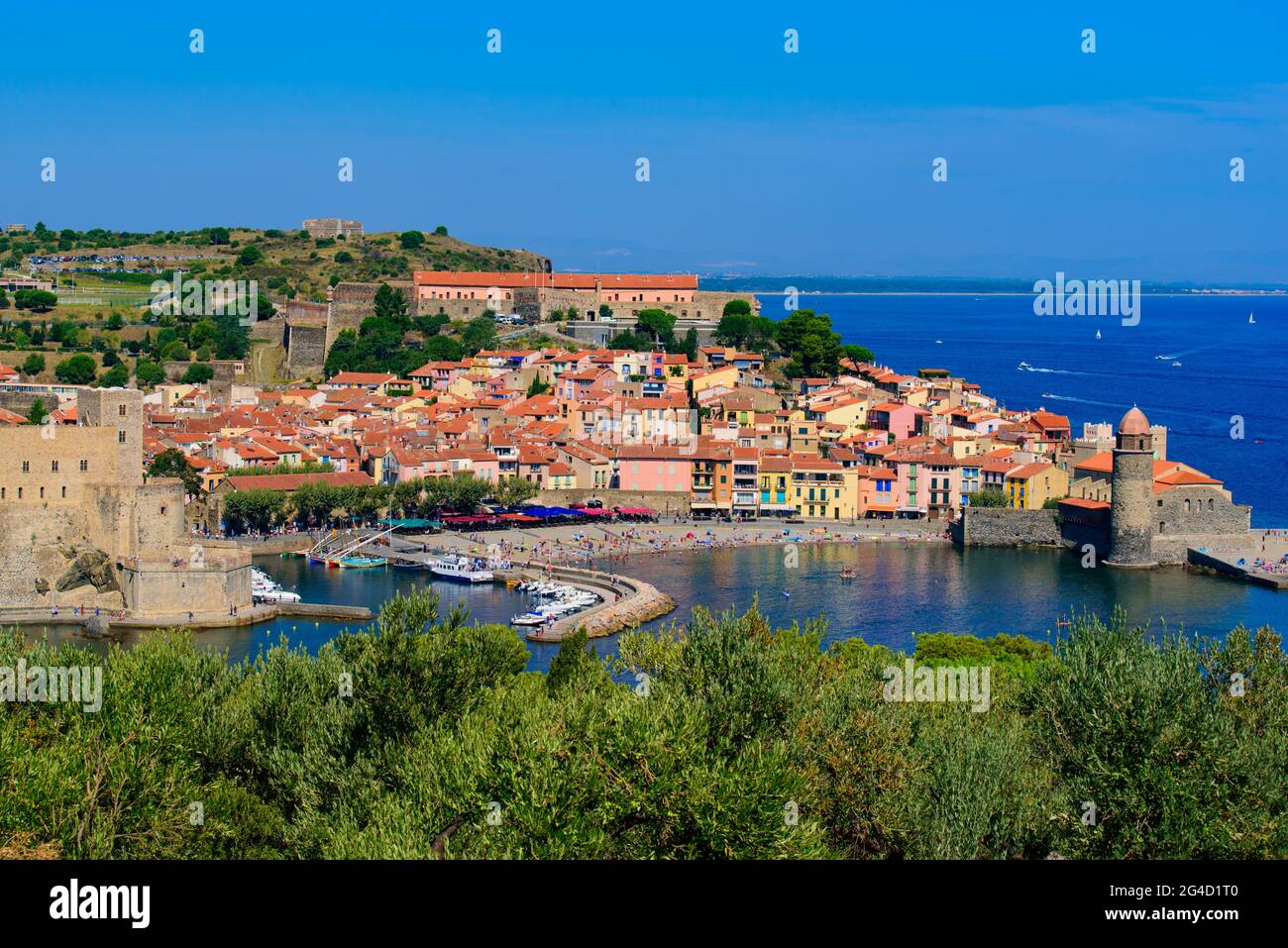 Collioure old town hi-res stock photography and images - Alamy