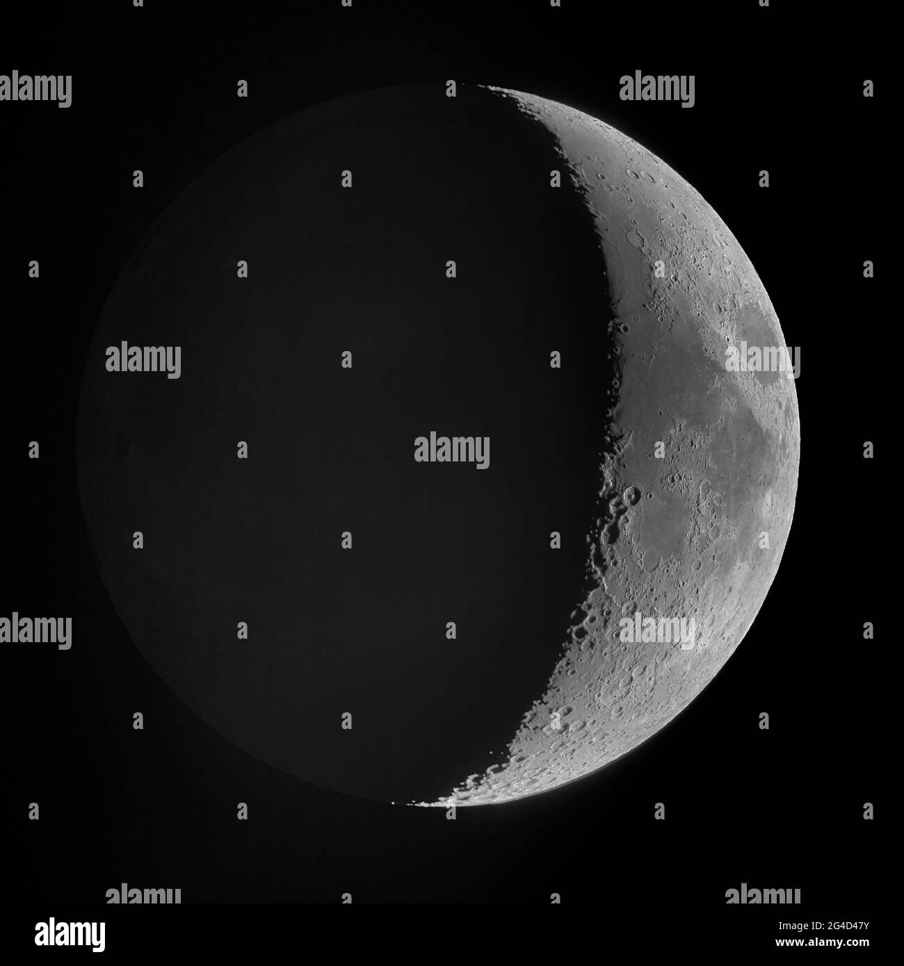 Crescent moon close up hi-res stock photography and images - Alamy