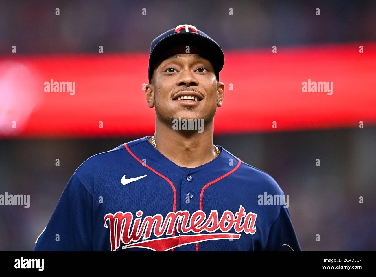June 19th, 2021: Minnesota Twins shortstop Jorge Polanco (11) heads to ...