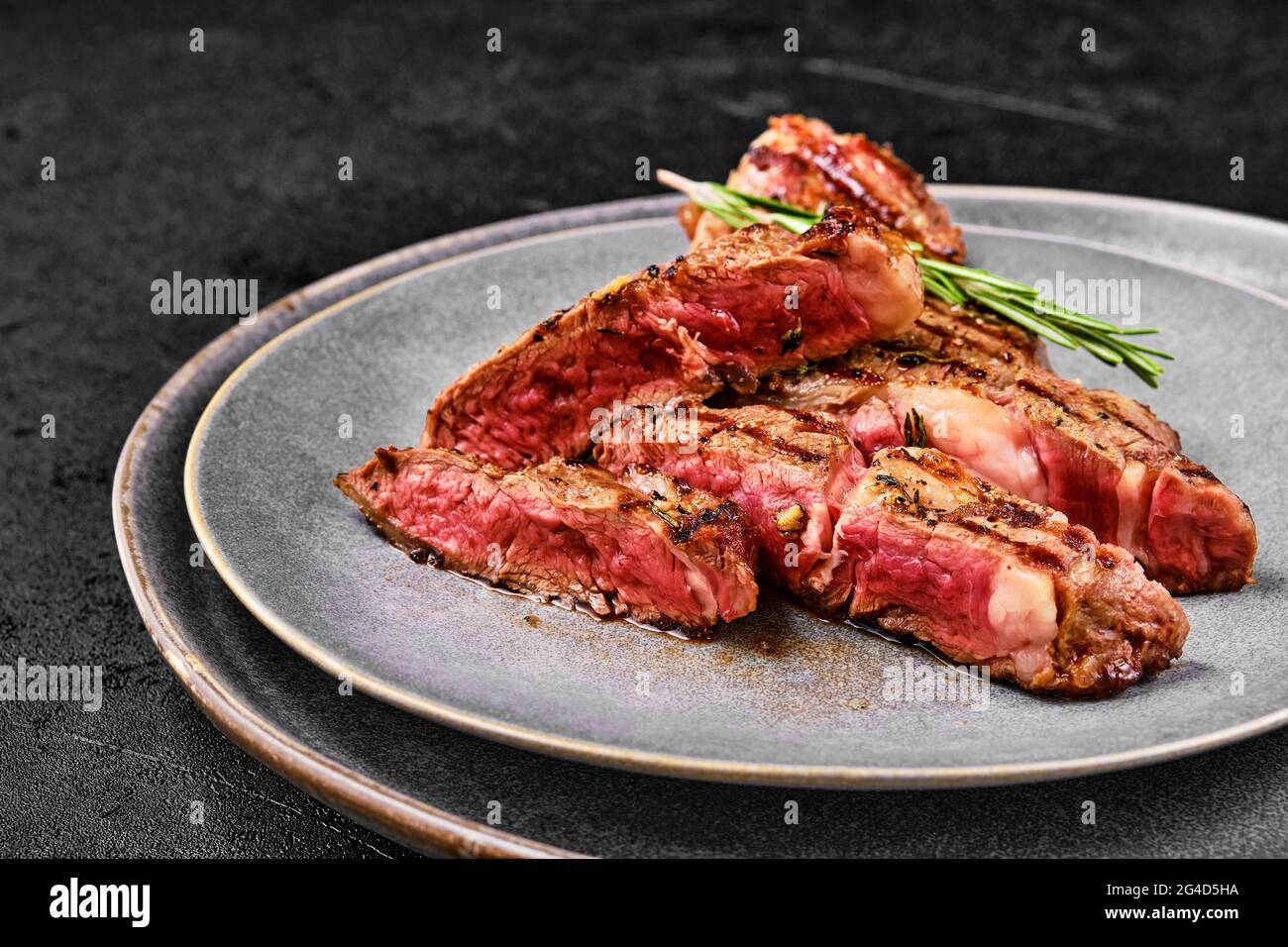 Ribeye on plate hi-res stock photography and images - Alamy