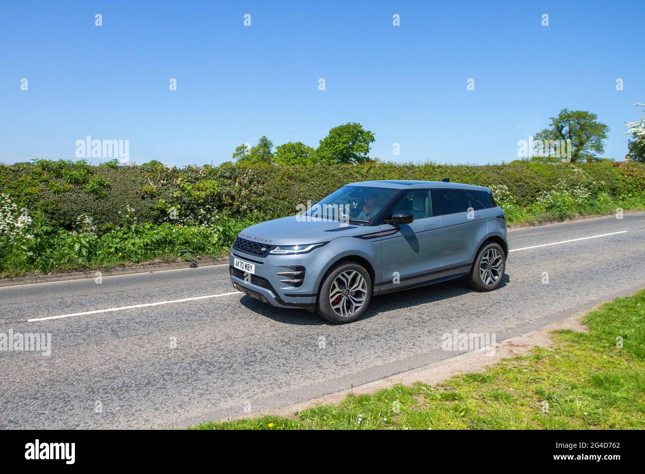 2021 Land Rover R-Dynamic SE grey 8 speed automatic, 1498cc Hydrid ...