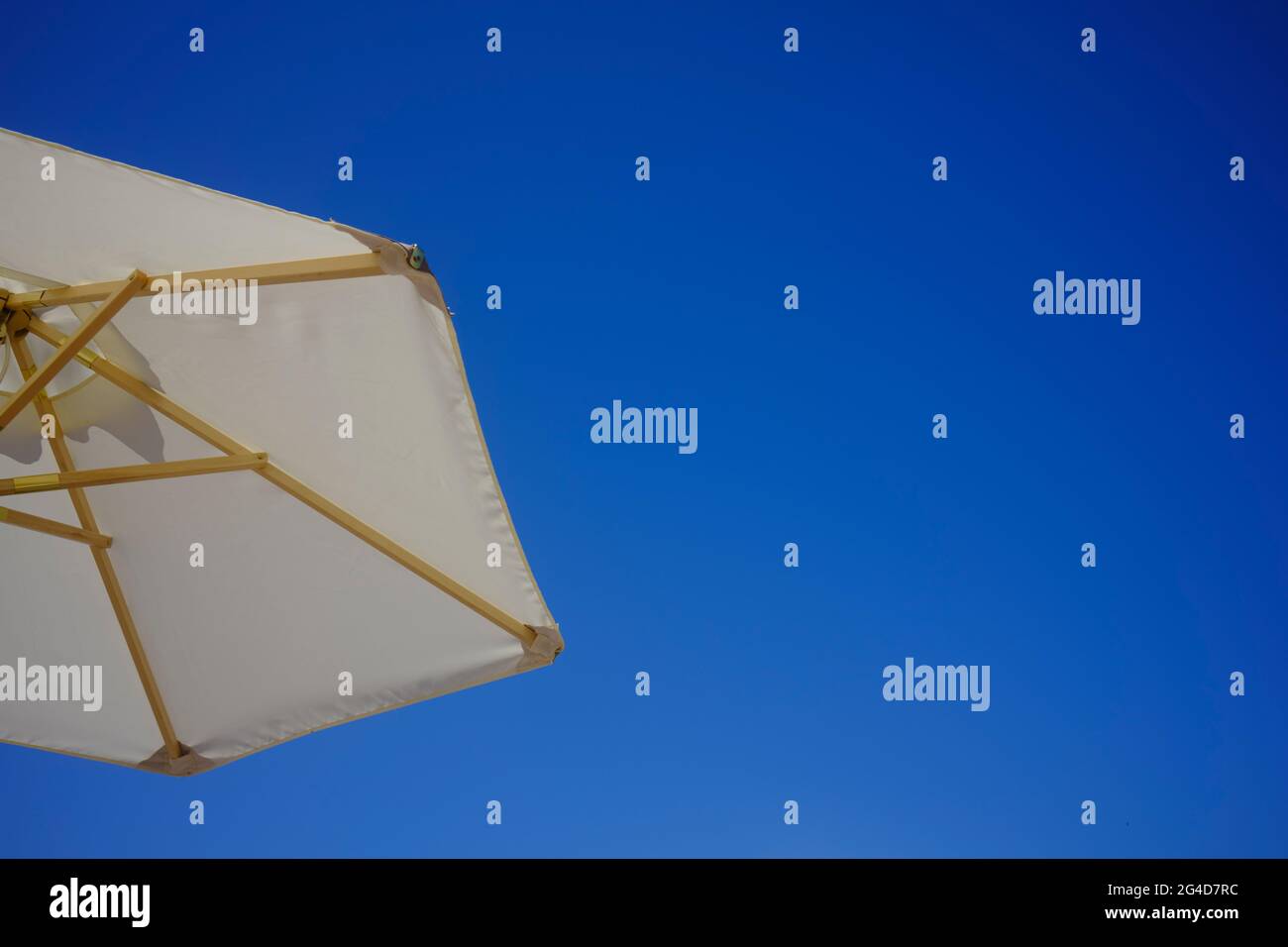 Garden parasol pole hi-res stock photography and images - Alamy