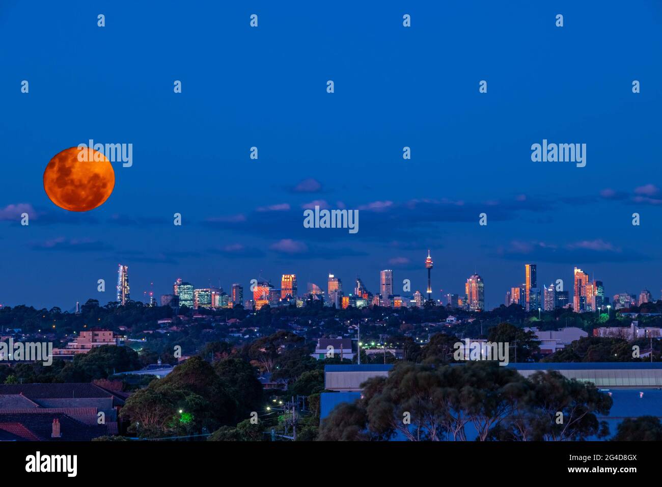 Full moon sydney hi-res stock photography and images - Alamy
