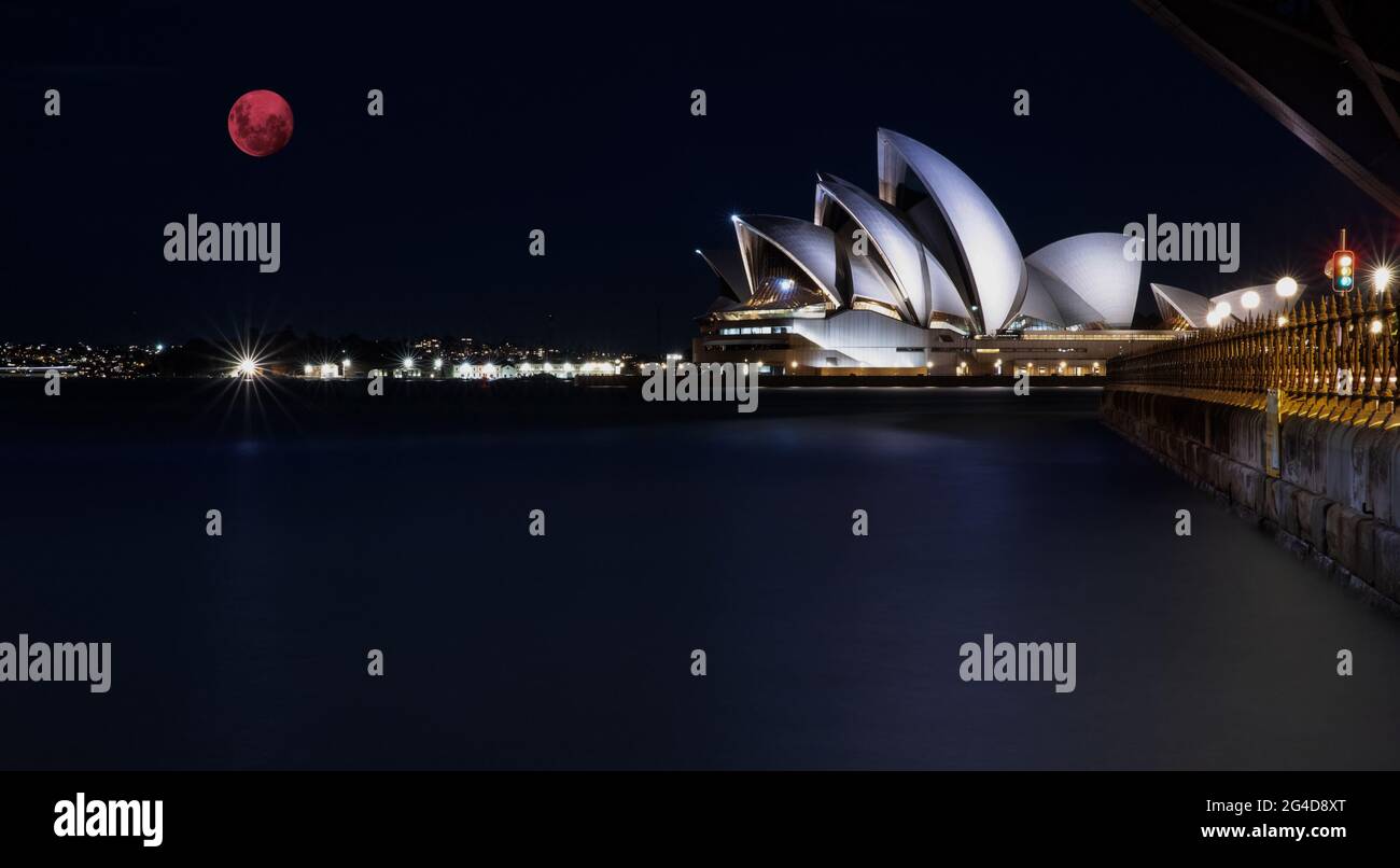 Panorama night view of Sydney Harbour and City Skyline of circular quay ...