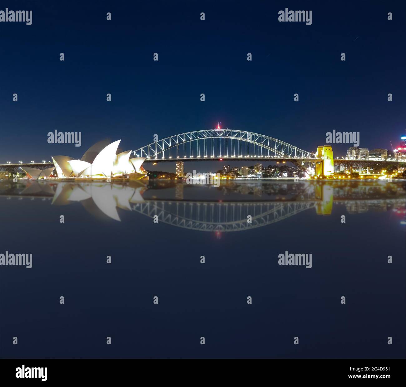 Panorama night view of Sydney Harbour and City Skyline of circular quay ...
