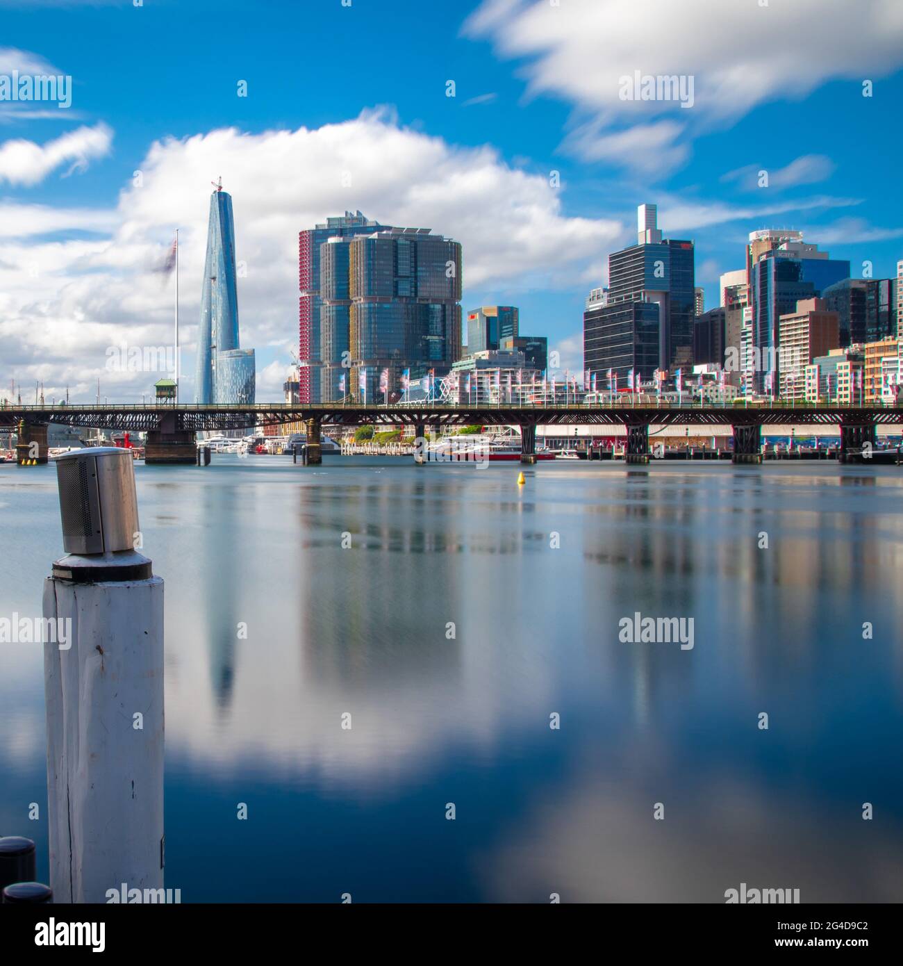 Ferry wharf barangaroo hi-res stock photography and images - Alamy