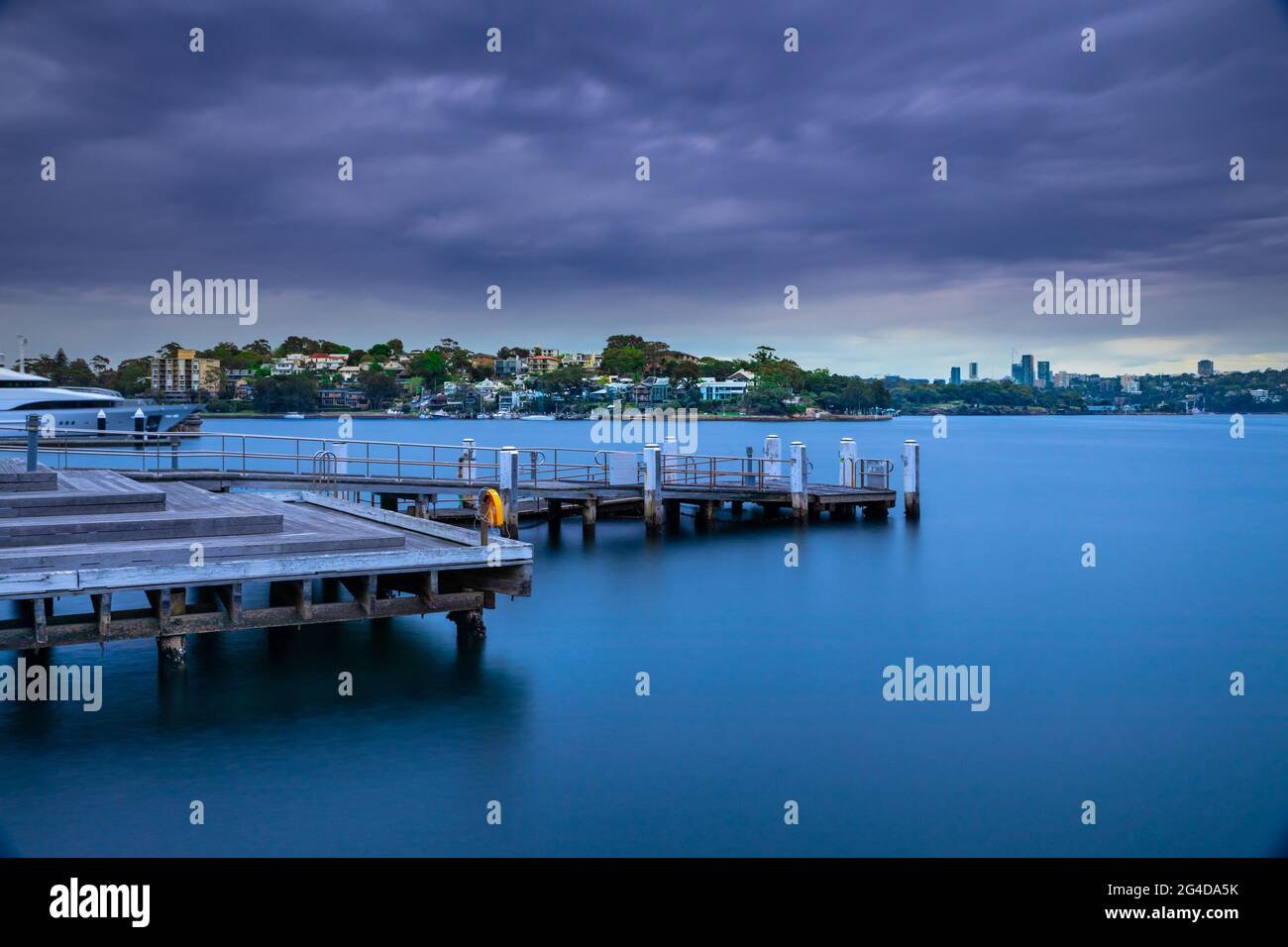Long exposure Sydney Harbour Australia turquoise blue colours of the ...