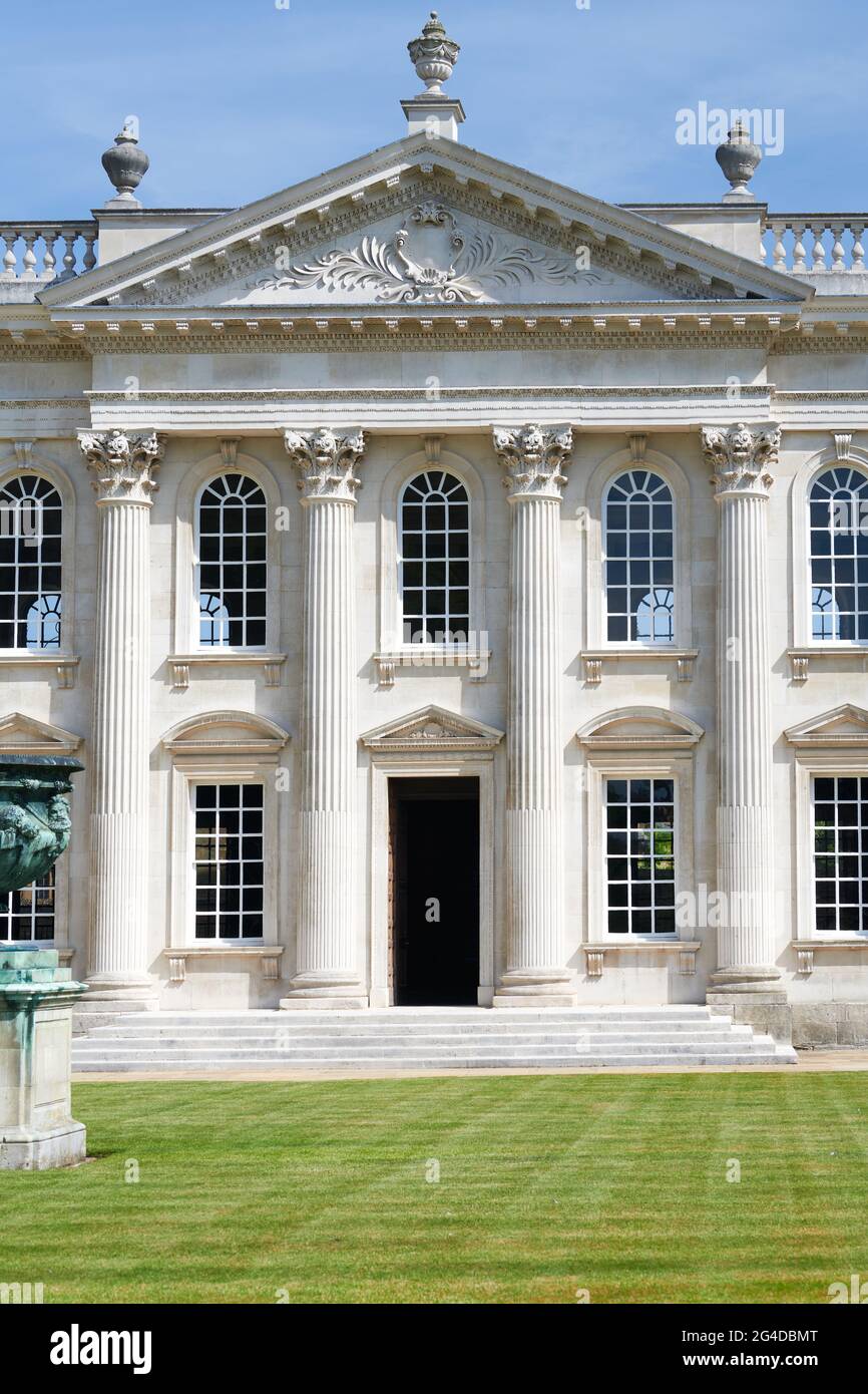 Cambridge Senate House High Resolution Stock Photography and Images - Alamy