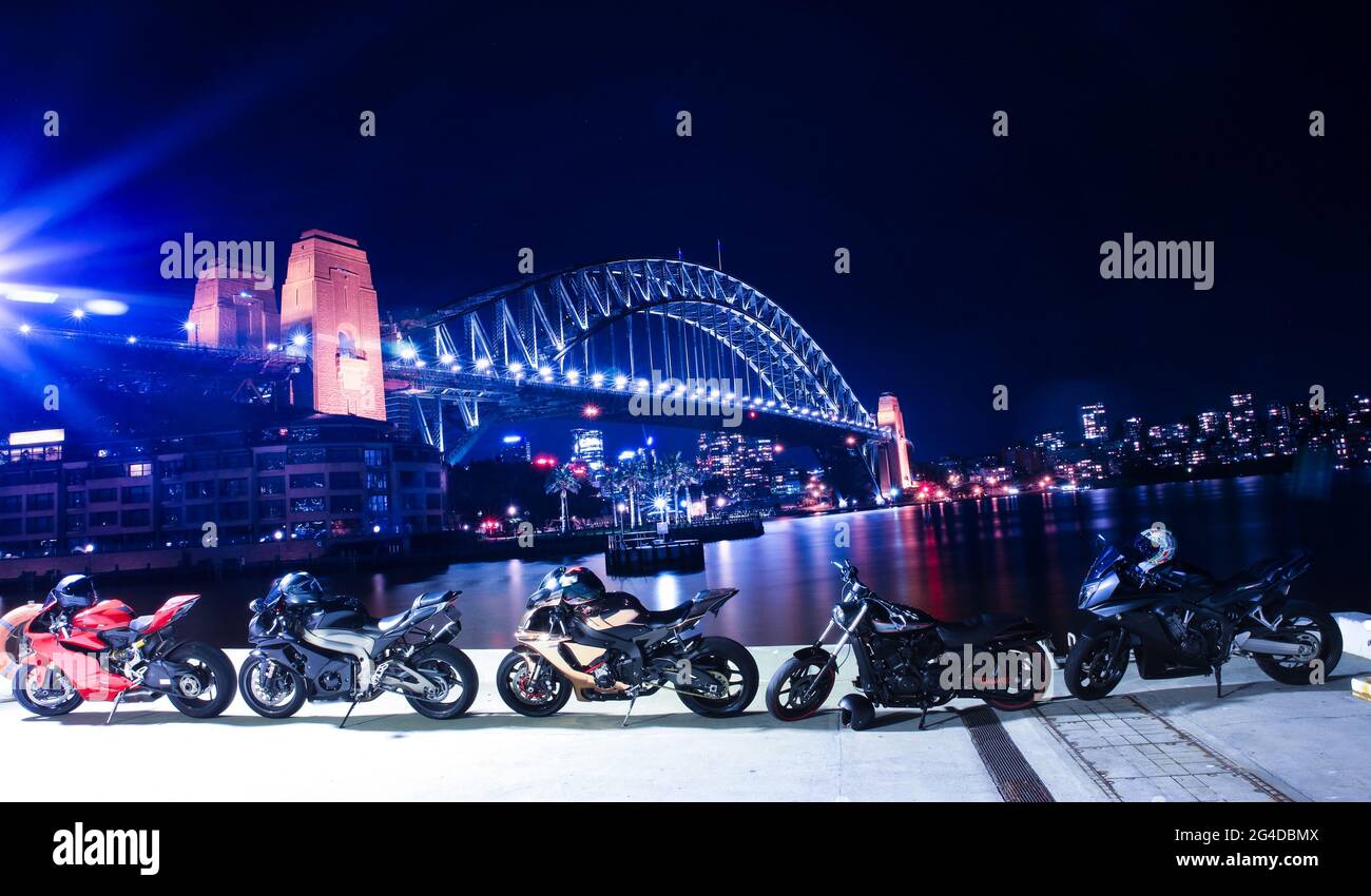 Panorama night view of Sydney Harbour and City Skyline of circular quay ...