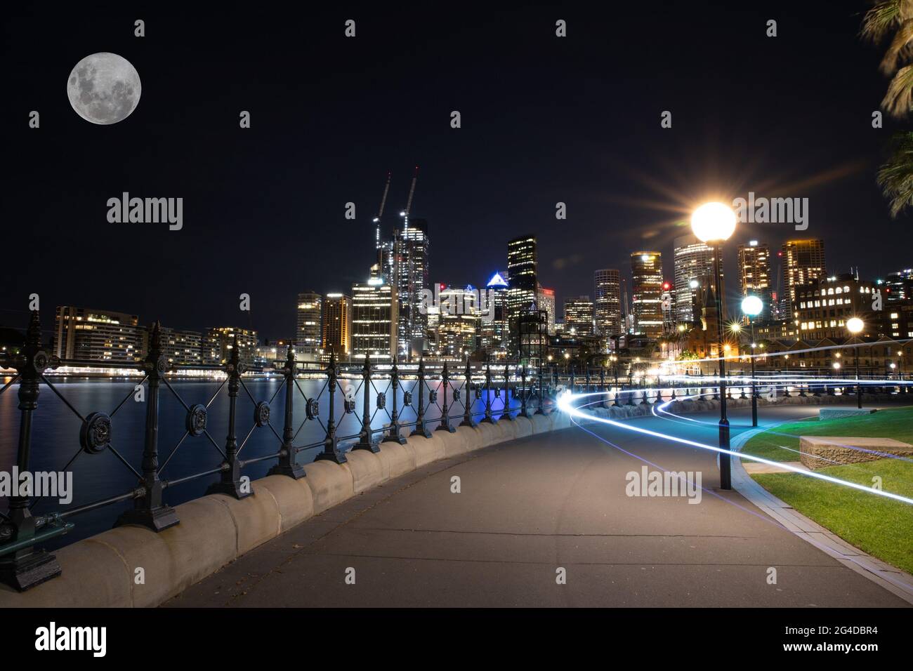 Panorama night view of Sydney Harbour and City Skyline of circular quay ...