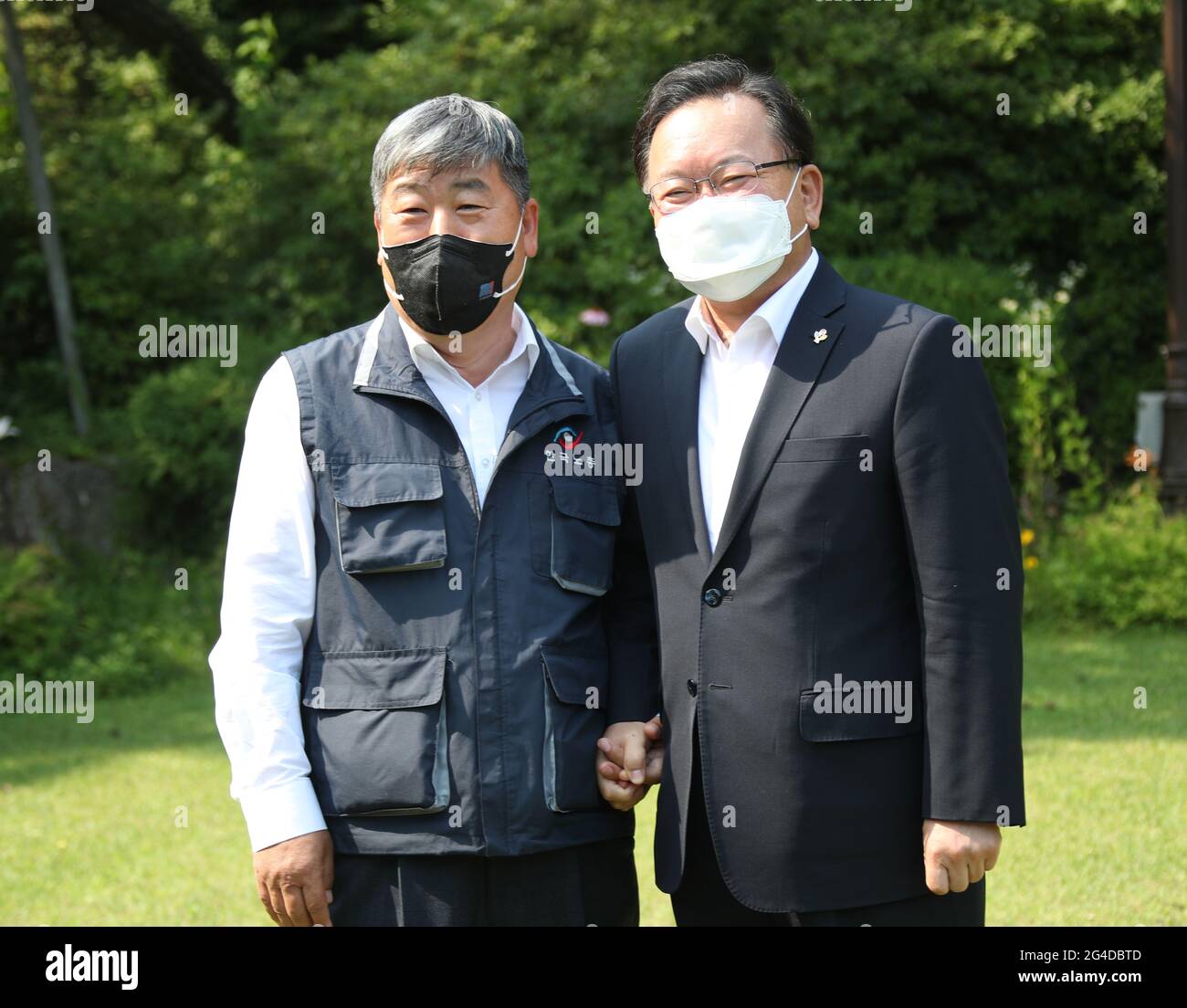 21st June, 2021. Prime minister meets labor union leader Prime Minister ...