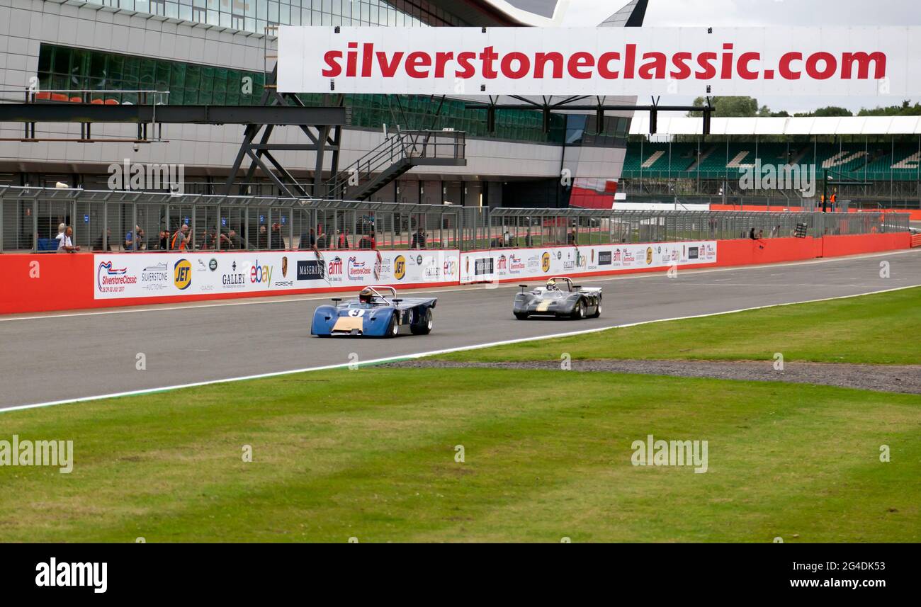Max Smith-Hilliard in his 1971 Chevron B19 leading from Philip Hall, in ...