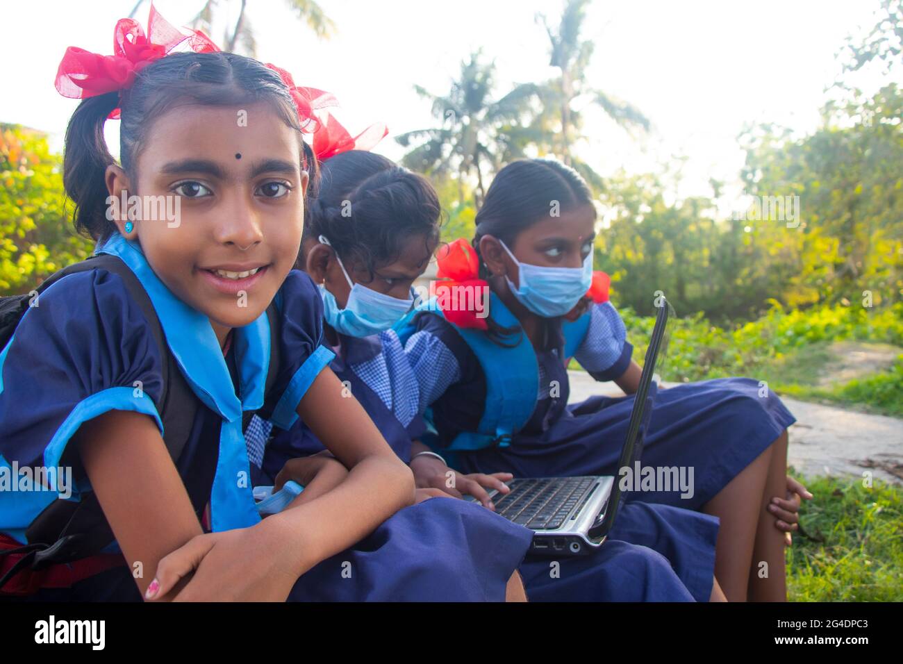 Child and laptop and rural hi-res stock photography and images - Alamy