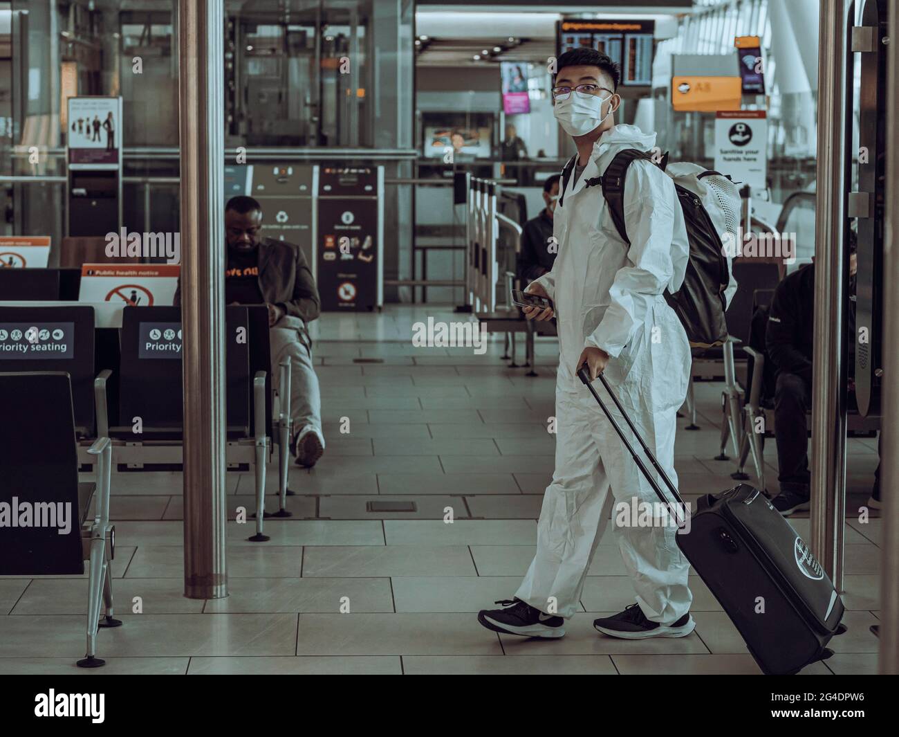 Full ppe suit hi-res stock photography and images - Alamy