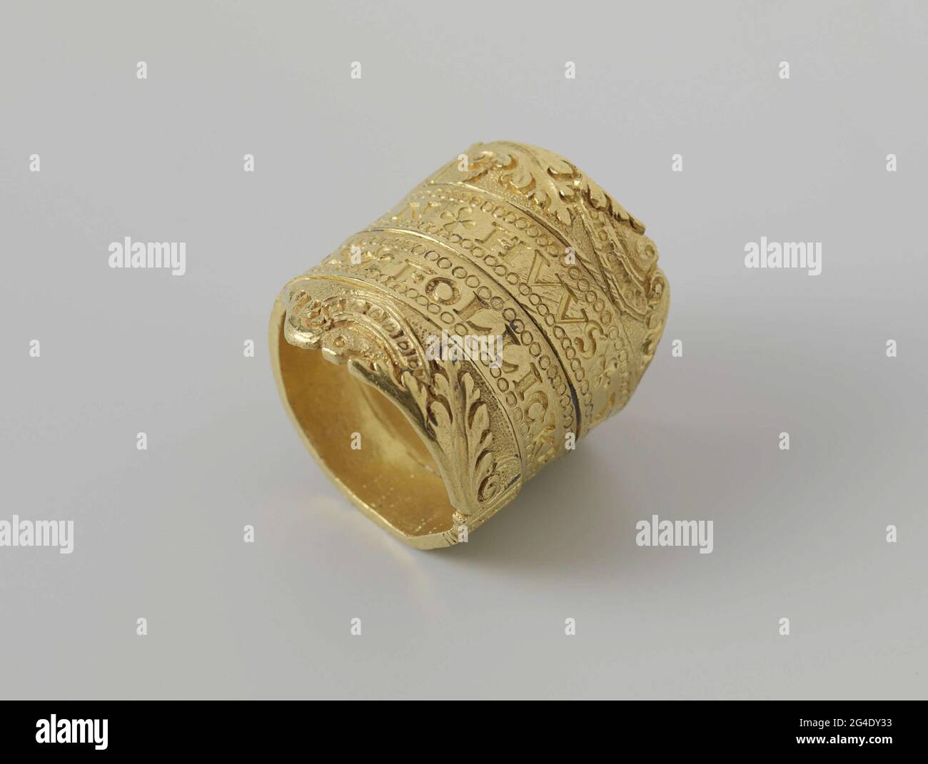 . Wedding ring of gold, in the form of a spiral injured belt. Initous ...