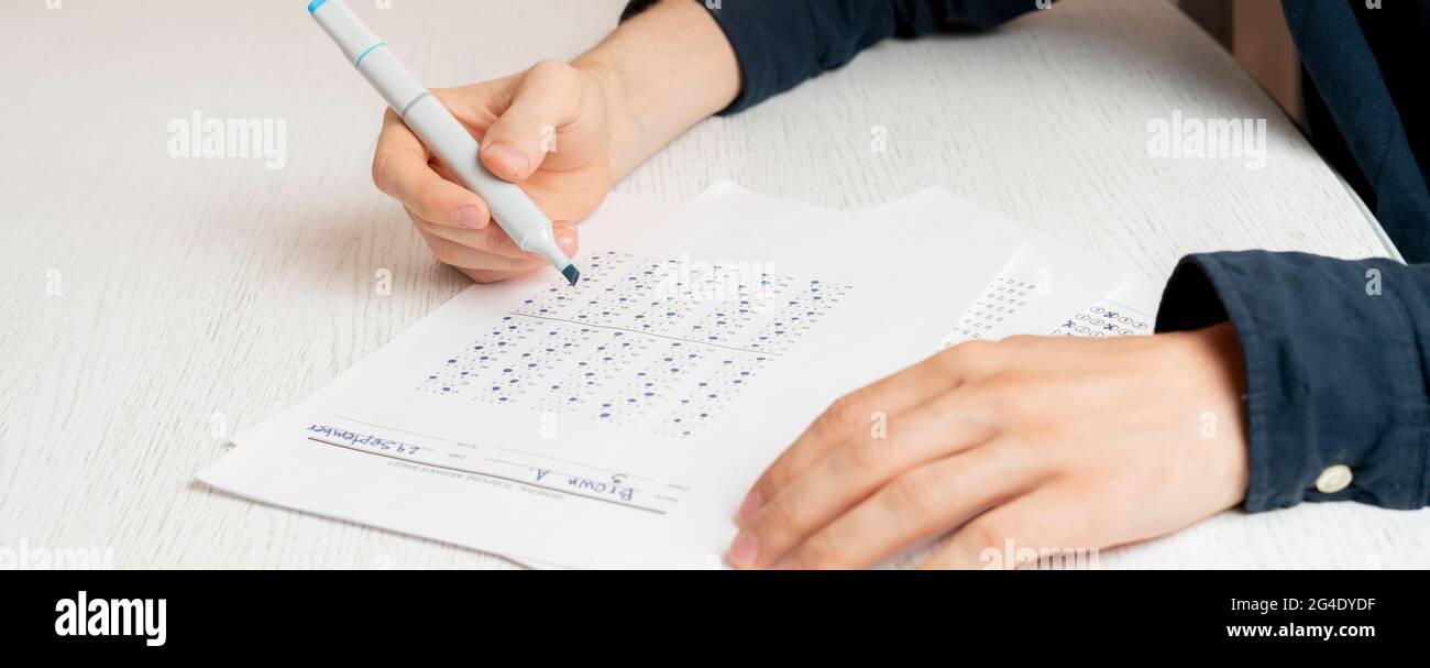 Iq test question hi-res stock photography and images - Alamy