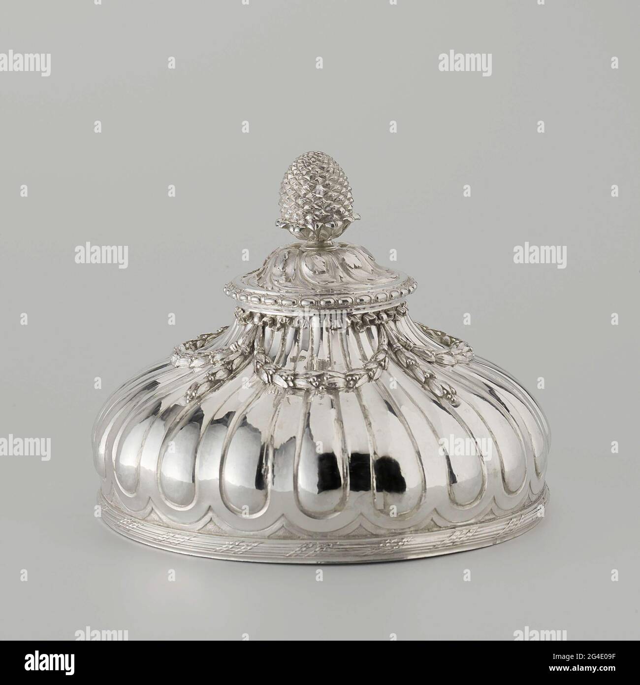 High dome shaped lid hi-res stock photography and images - Alamy