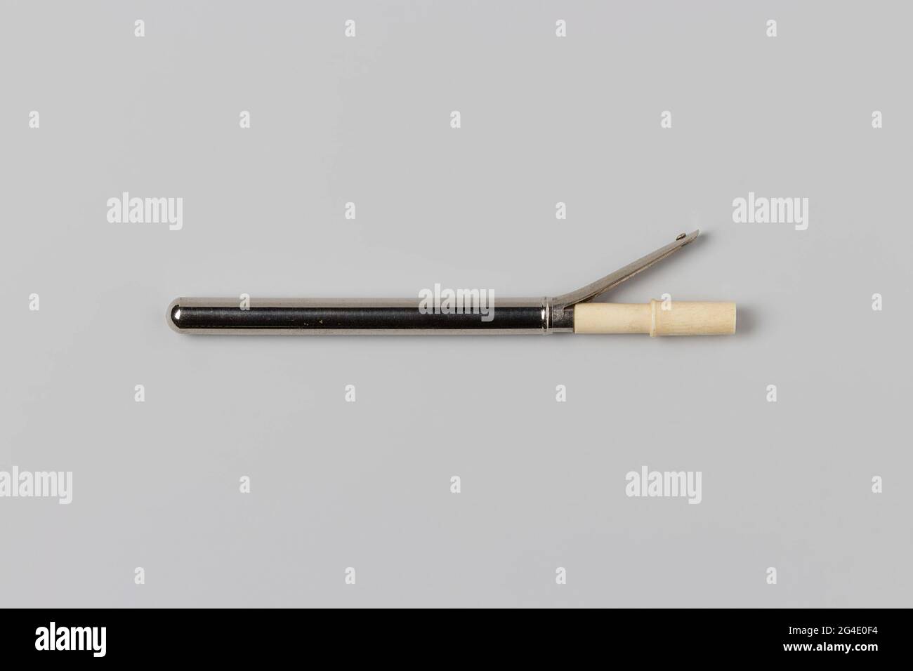 Fresh entrance made of steel with leg handle, in cylindrical steel ...