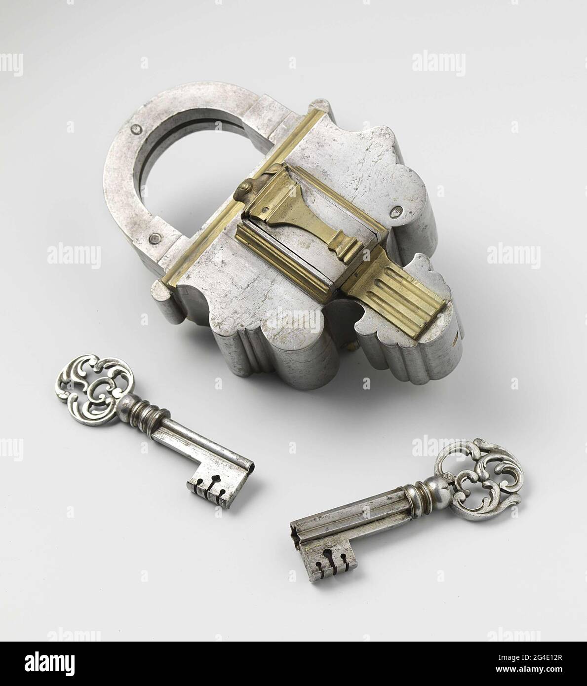 . A heavy padlock with copper mounted o.a. with two lions. Style Louis ...