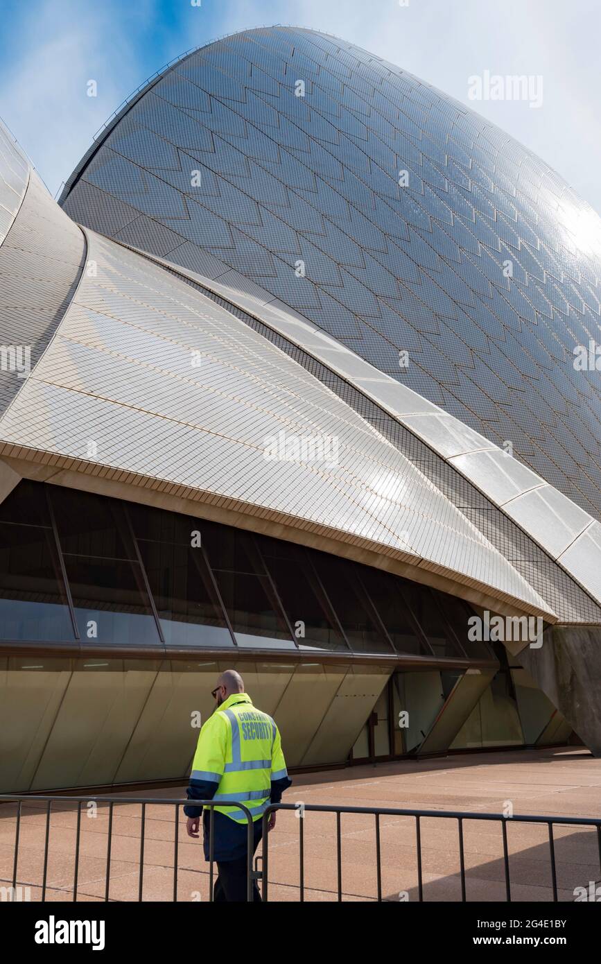 Chrome domes hi-res stock photography and images - Alamy