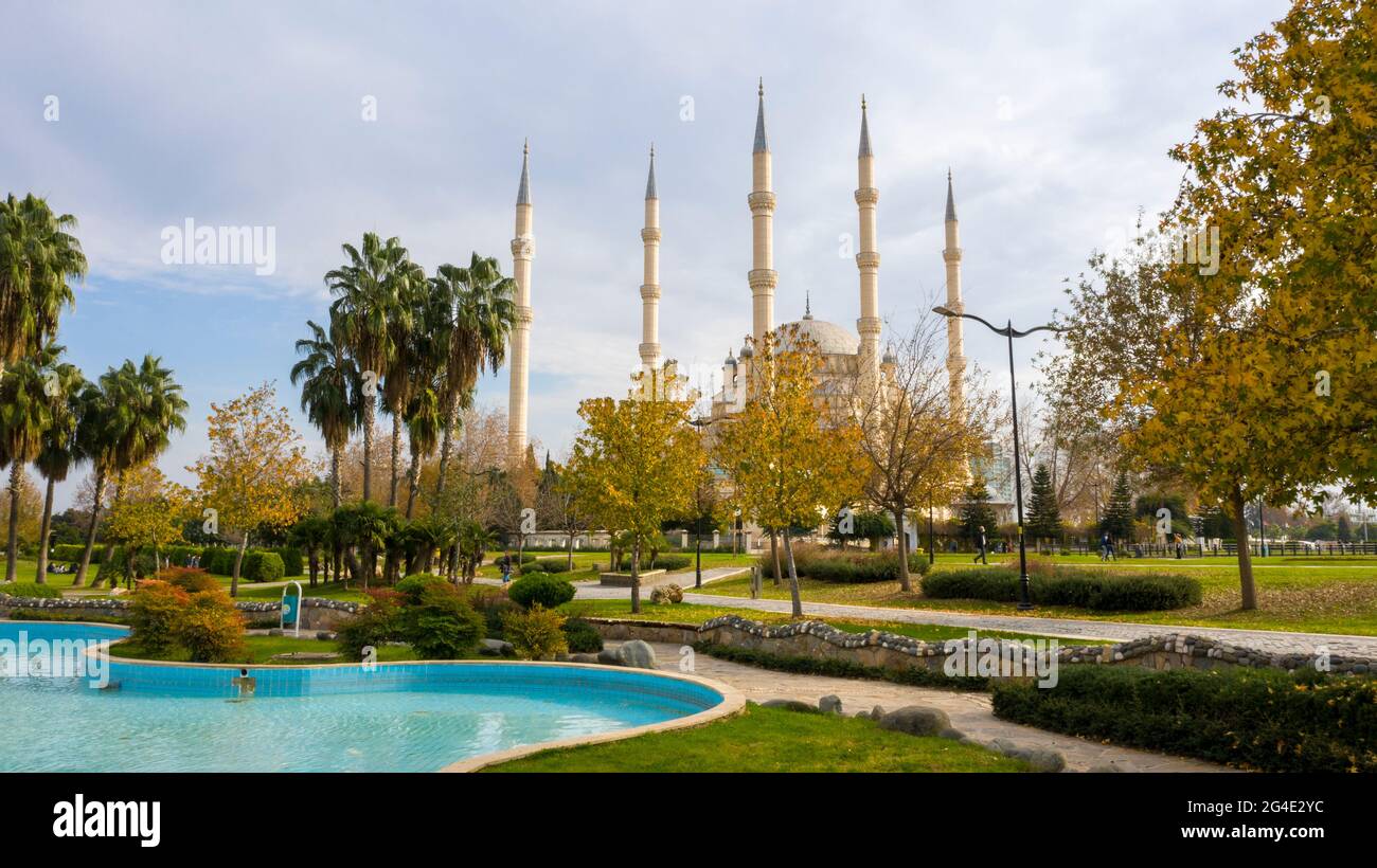 The great mosque with high minarets, which has high shooting quality ...