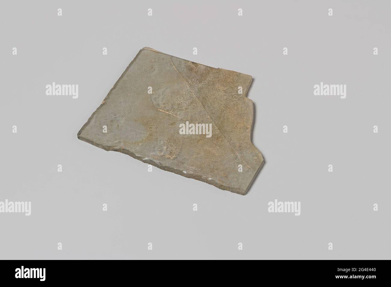 Glasscherf from v.O.C.-ship the 'white lion'. Glass shard from v.O.C ...