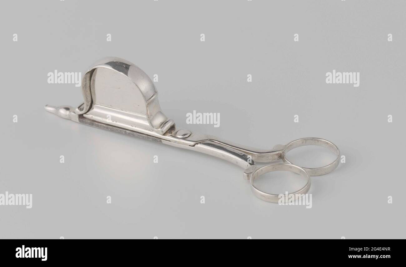 Long leg scissors hi-res stock photography and images - Alamy