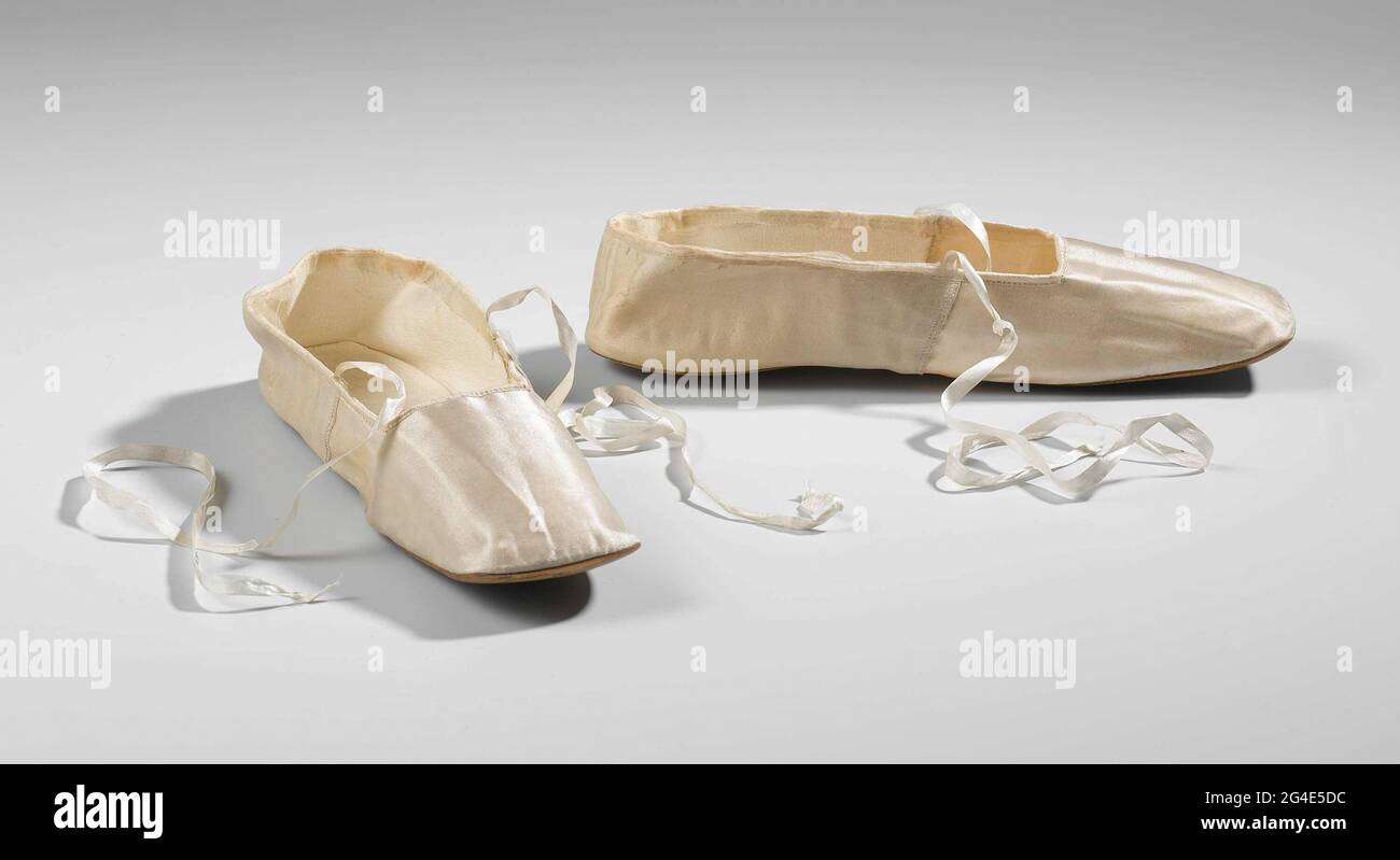 . At first sight, these appear to be standard shoes from the first ...