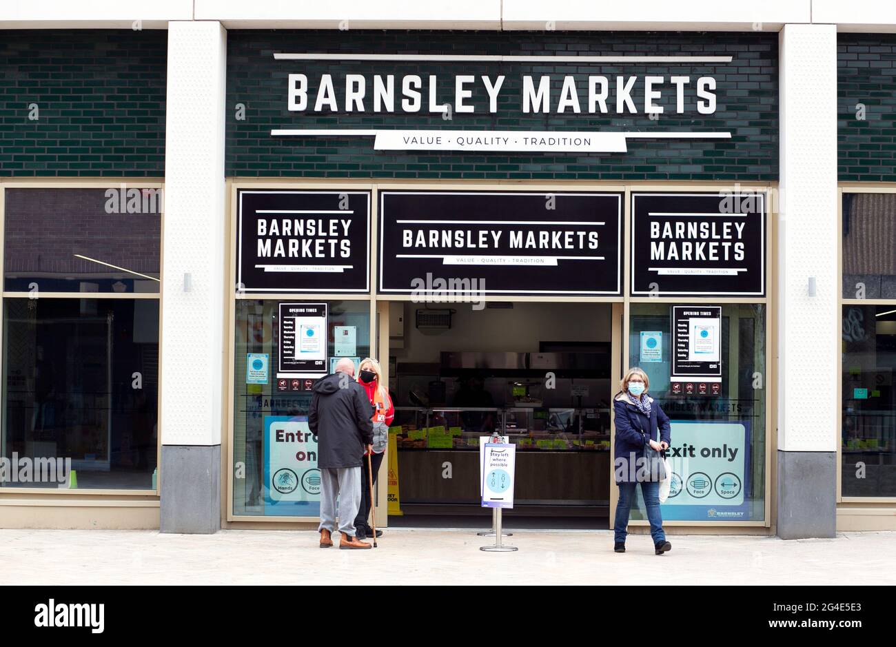 The City centre of Barnsley in South Yorkshire, England Stock Photo - Alamy