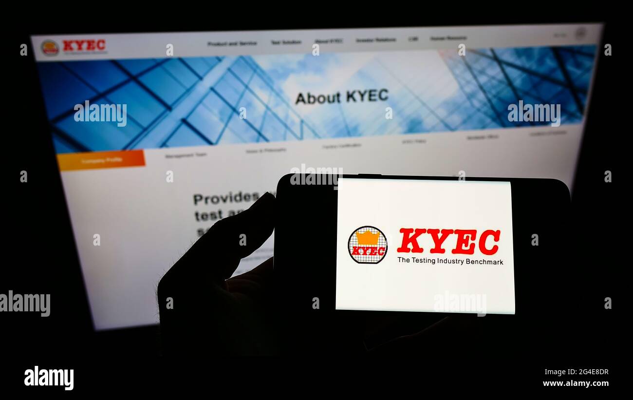 Taiwanese electronics production hi-res stock photography and images ...