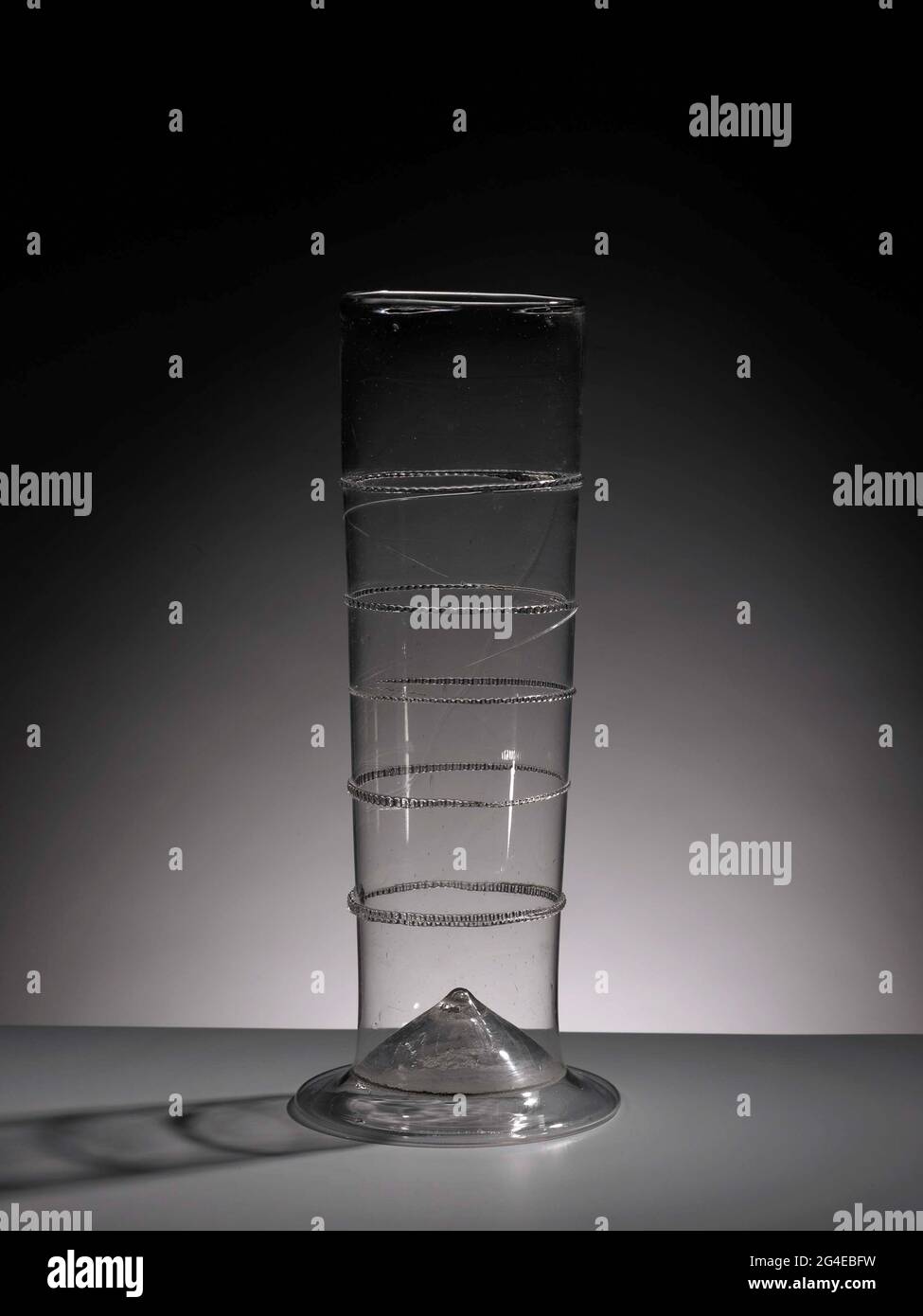 . Pas glass measuring bombed soil. Foot formed by insulating the glass ...