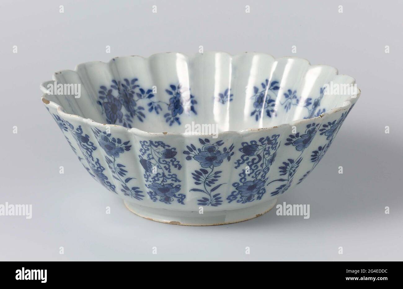 . Bowl of faience with flowers inspired by Chinese porcelain Stock ...