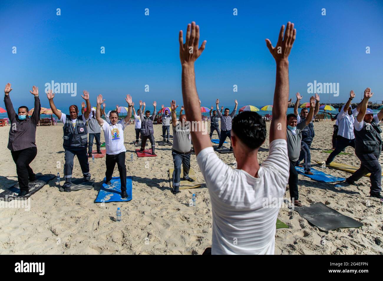 Palestinian paramedics hi-res stock photography and images - Alamy
