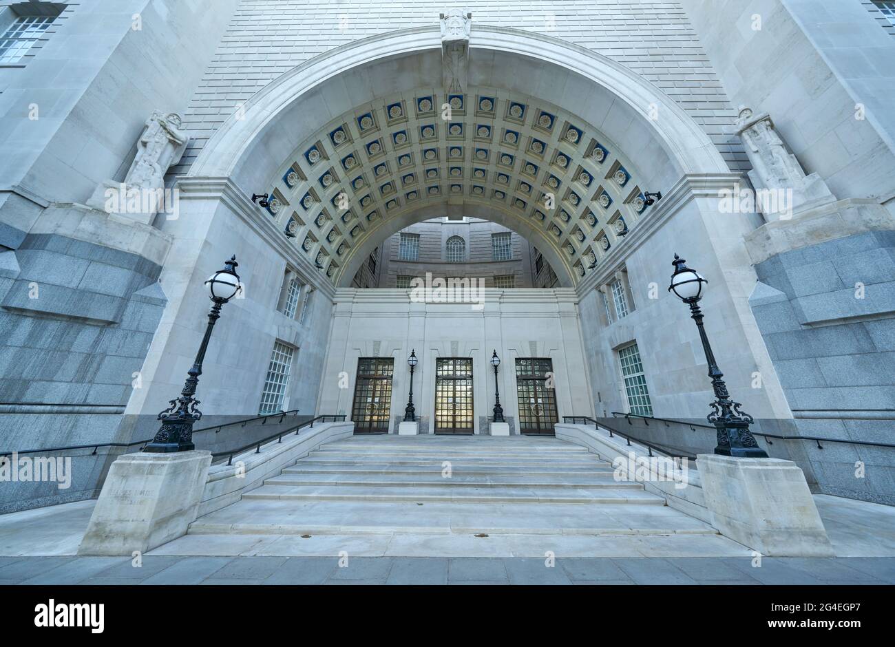 Mi5 building thames house hi-res stock photography and images - Alamy