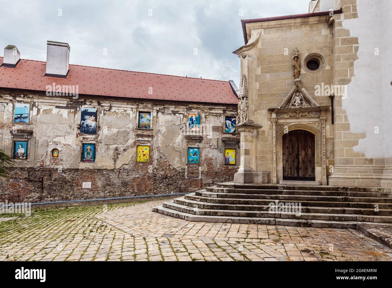 Windows and paintings hi-res stock photography and images - Alamy