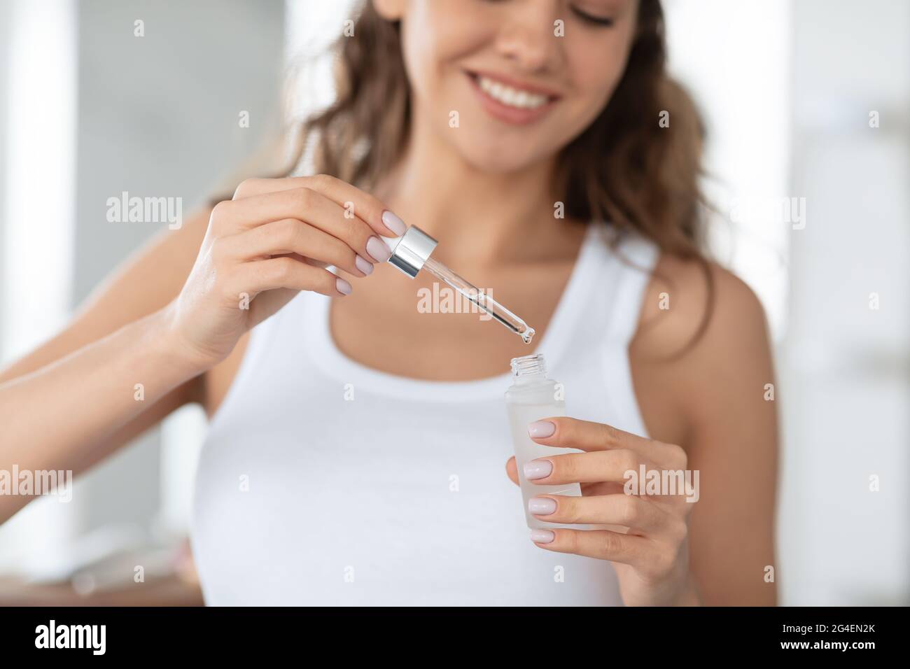 Woman serum hi-res stock photography and images - Alamy