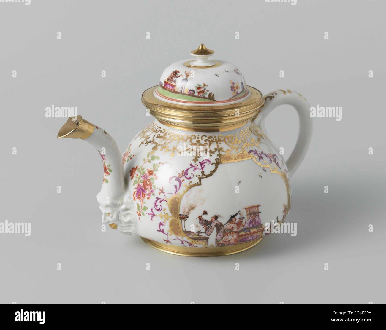 Embossing tea set hi-res stock photography and images - Alamy