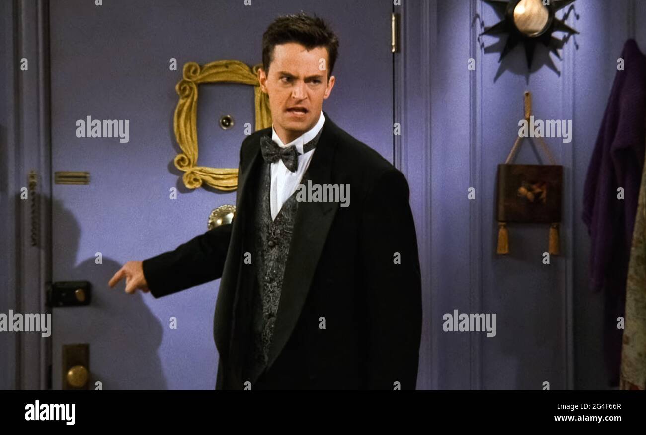 Season 3 friends matthew perry hi-res stock photography and images - Alamy