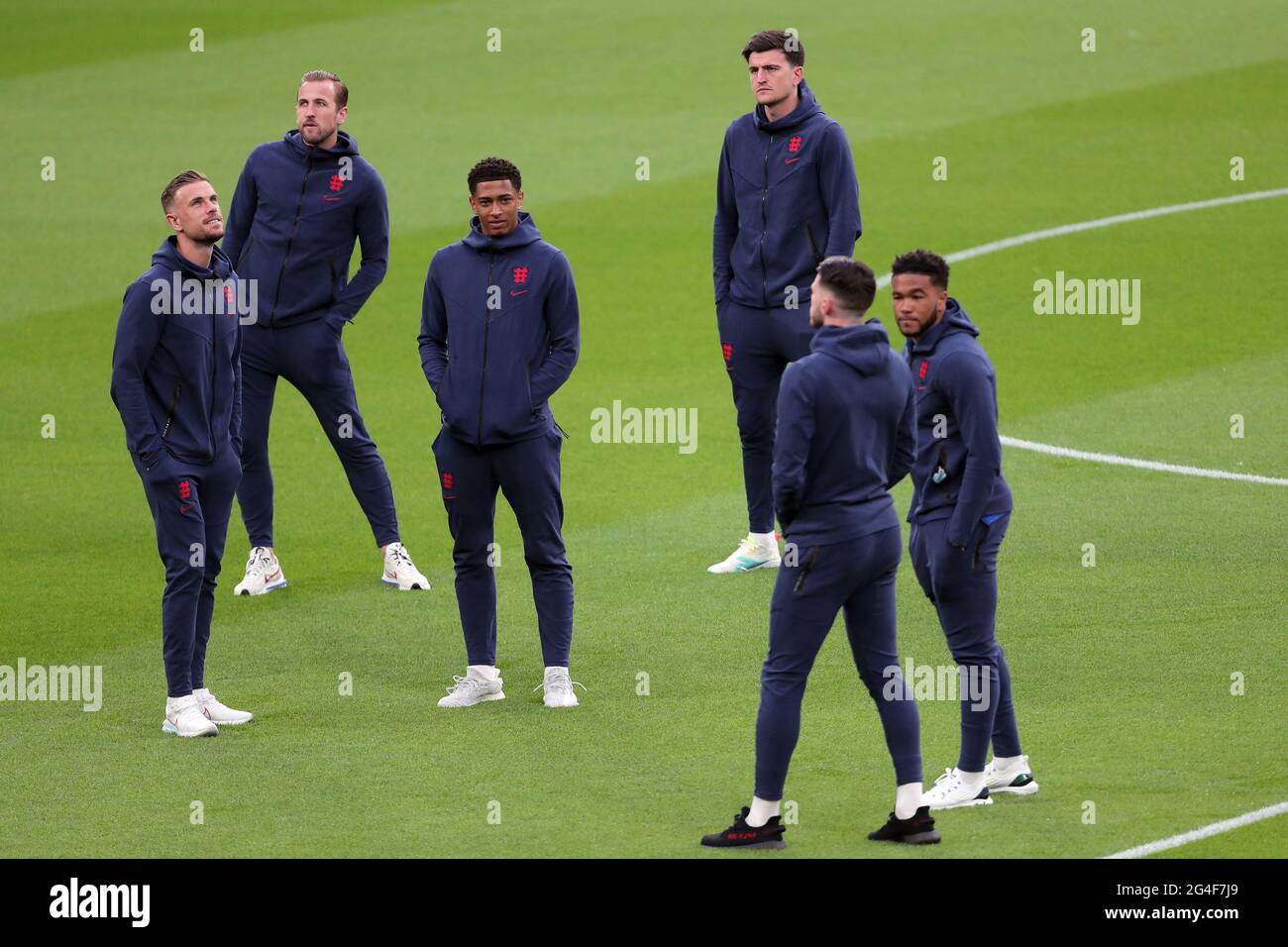 Jude bellingham 2021 hi-res stock photography and images - Alamy