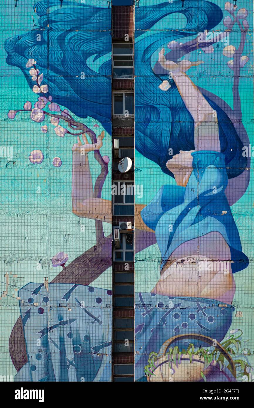 large beautiful graffiti on a multi-storey building Stock Photo - Alamy