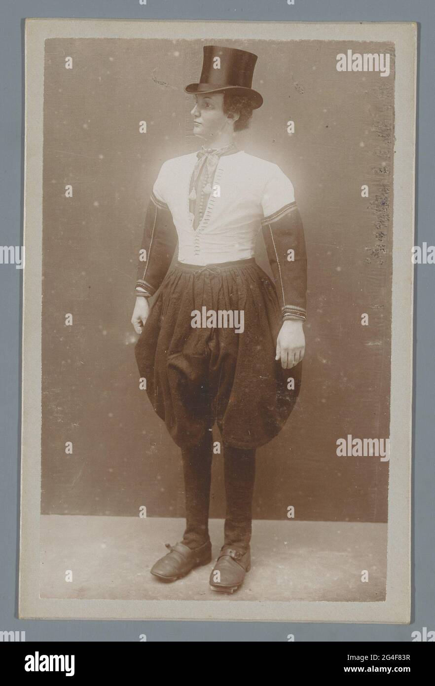 Pop in traditional costume Stock Photo - Alamy