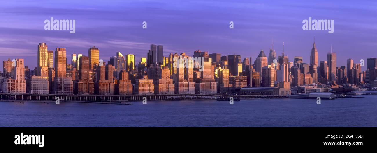 2006 HISTORICAL MIDTOWN SKYLINE HUDSON RIVER MANHATTAN NEW YORK CITY ...