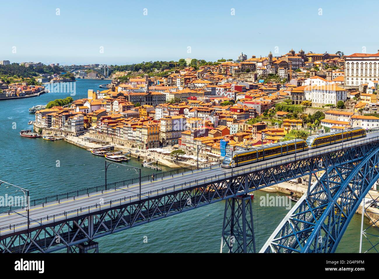 Porto portugal metro subway hi-res stock photography and images - Alamy