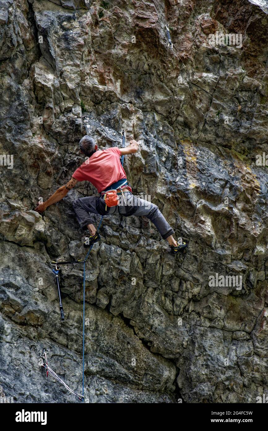 Gordale Scar in the Yorkshire Dales National Park is a wonderful place ...