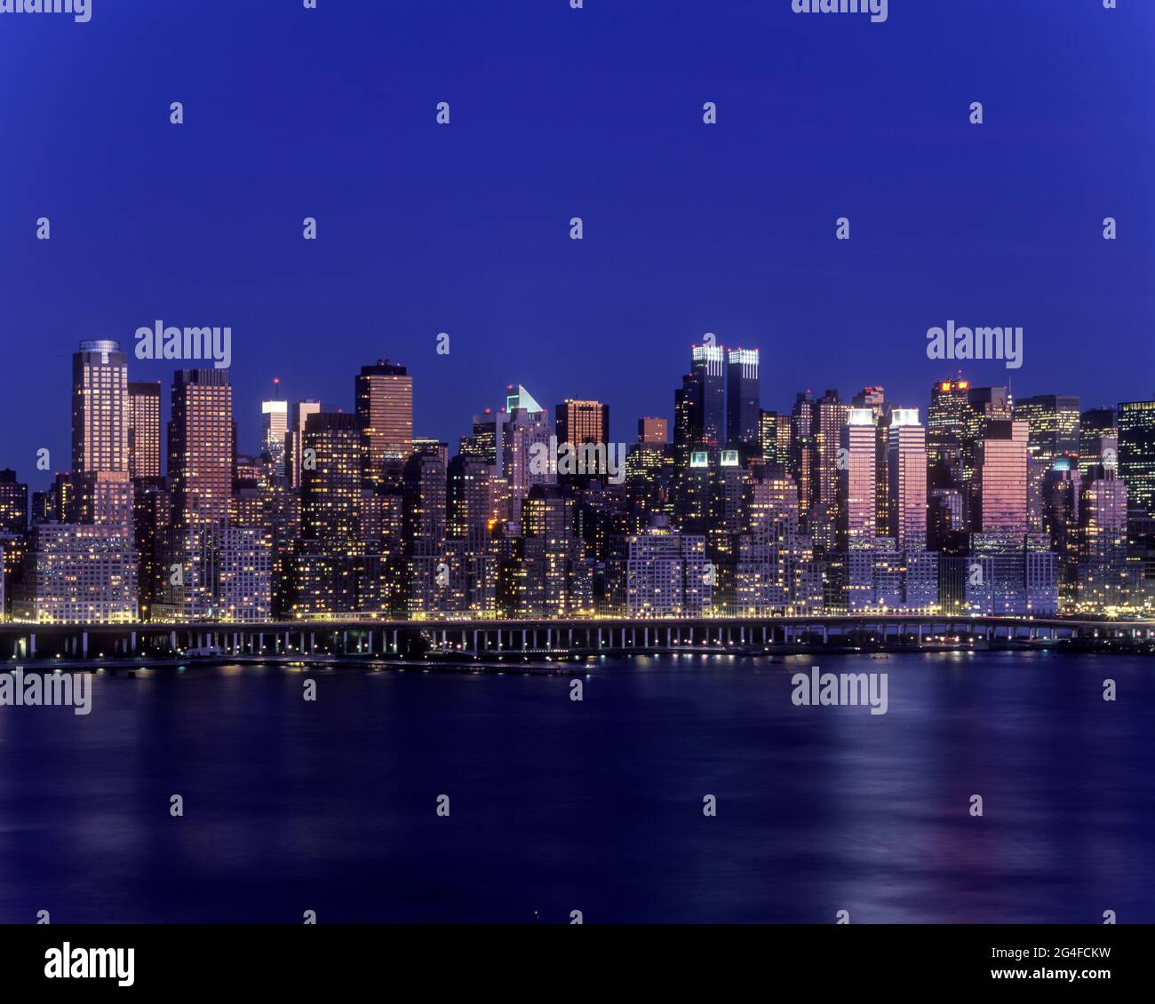 2006 HISTORICAL MIDTOWN SKYLINE HUDSON RIVER MANHATTAN NEW YORK CITY ...
