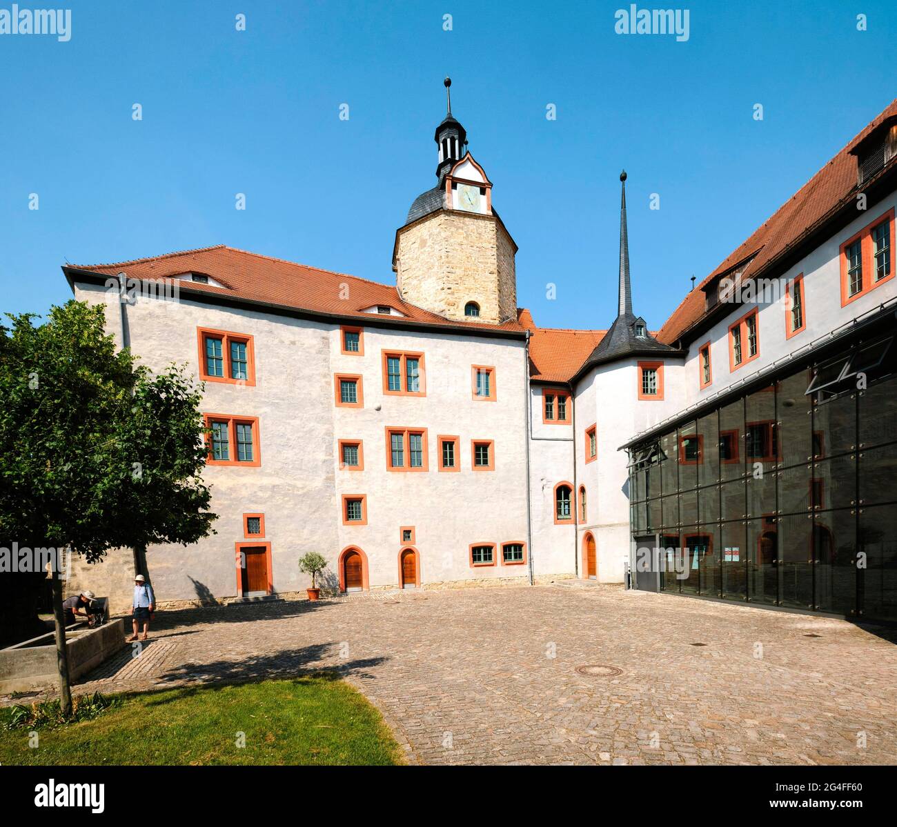 Residence castles hi-res stock photography and images - Alamy